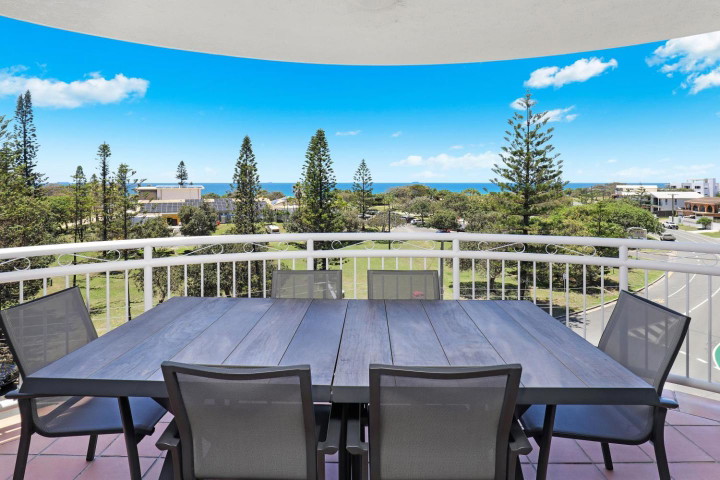 Beachside Resort Kawana Waters - Sunshine Coast