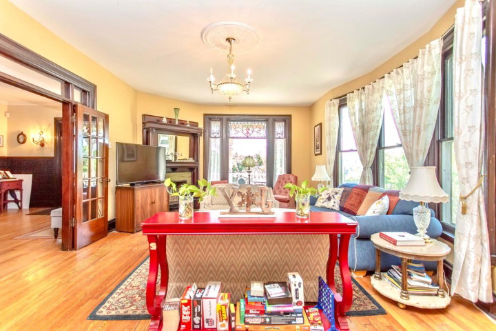 Redwood Bed And Breakfast - Niagara Falls, NY