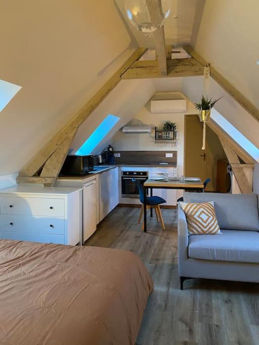 Appartement Chaleureux - Clim Réversible - Meublé A-z - Turenne