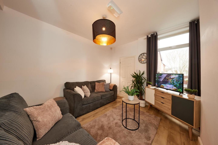 Spacious Family Home, City Centre, Free Parking - Nottingham