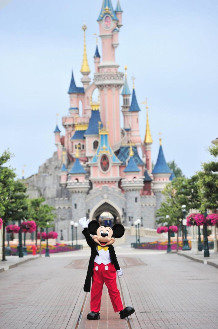 Disney 4 Min, From 4 To 14 Guests, 4 Bedrooms, Free Parkings, 100 M2 - Meaux