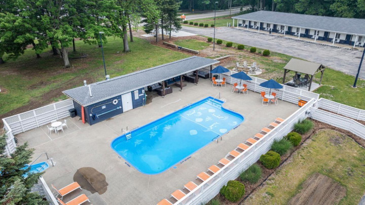 Starlite Resort - Michigan