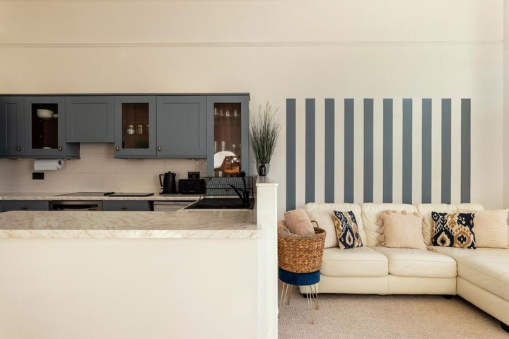 Sea View Grade 1 Listed, Free Parking Fast Wi-fi, - Devon