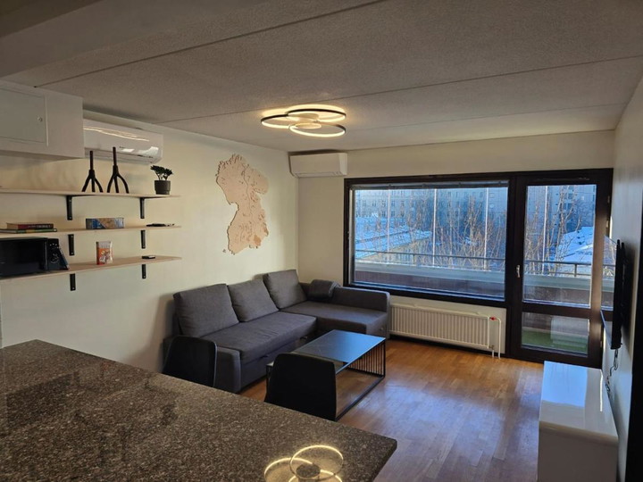 Stylish Two-room Apartment With Balcony & Great Views - Helsinki