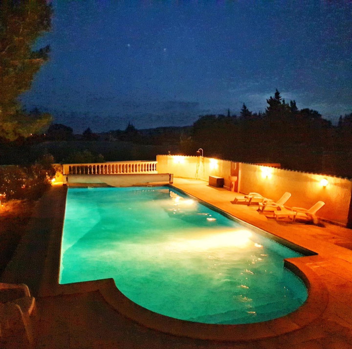 Les Garrigues De L'oluké - Spa Privatif, Piscine, Tennis - Orange, France