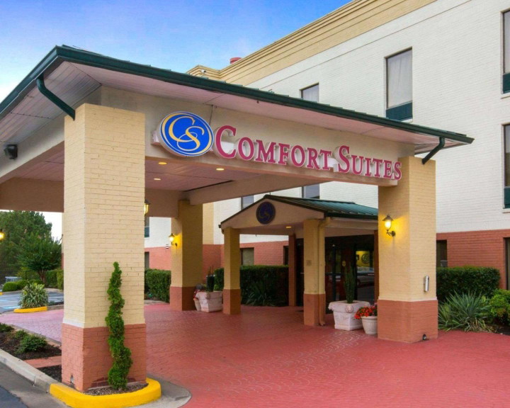 Comfort Suites Cumming-atlanta Near Northside Hospital Forsyth - Avalon, NJ