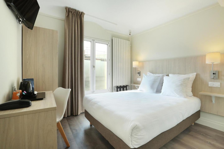 Hotel Murat - Nanterre