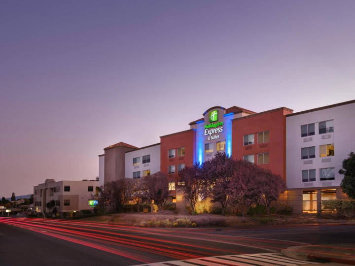Holiday Inn Express Hotel & Suites Belmont By Ihg - San Carlos, CA