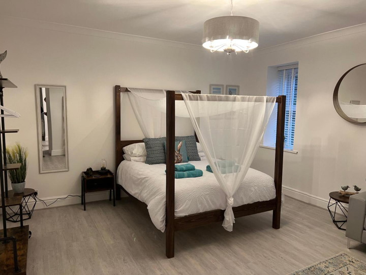 Large Three Bed Two Bathroom Flat In Central Torquay - Paignton