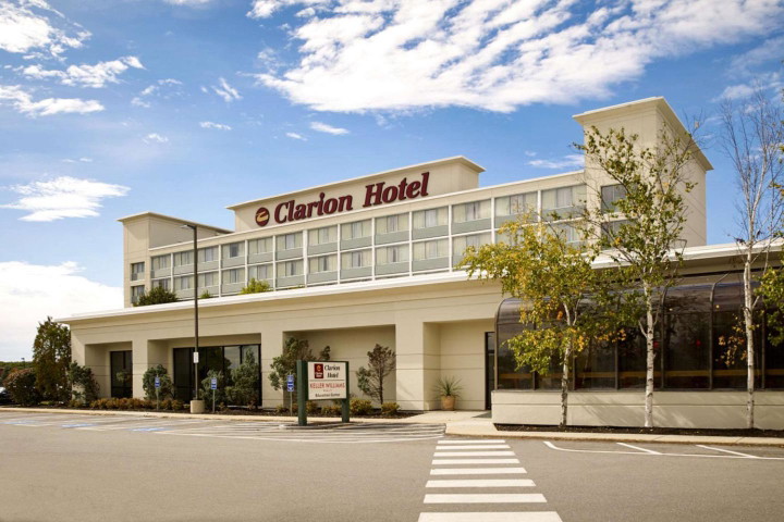 Clarion Hotel Portland Airport Me - Maine