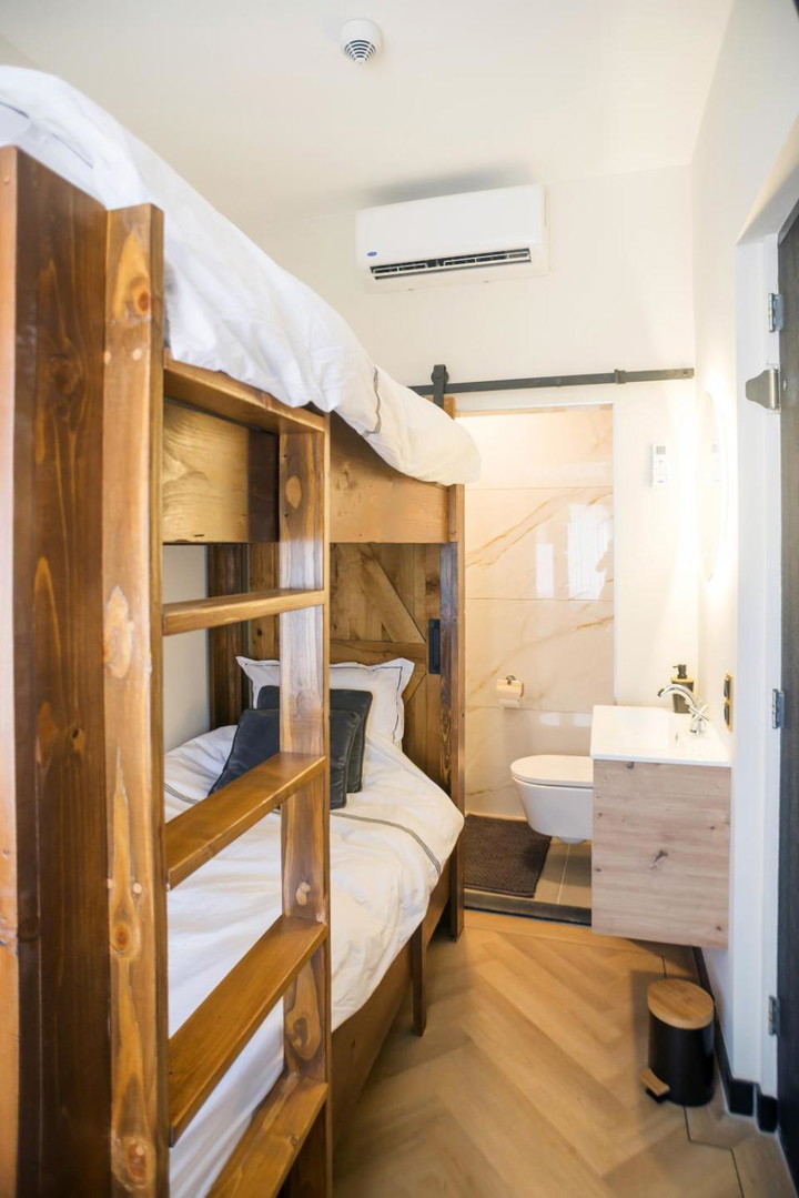 Petite Room With Wifi, Ac, And Shared Kitchen - Oisterwijk