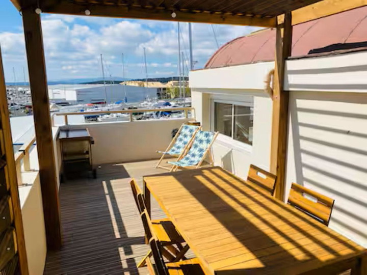 T3 With Large Roof-top Terrace, Harbor View - Gruissan
