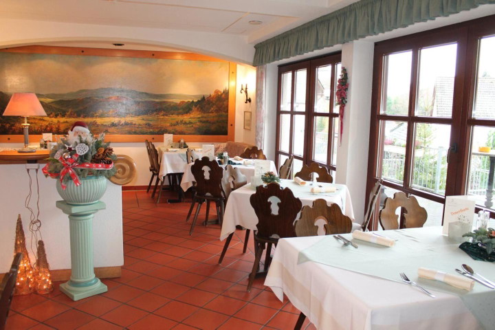 Landgasthof Hotel Zur Linde Im Taunus - Idstein