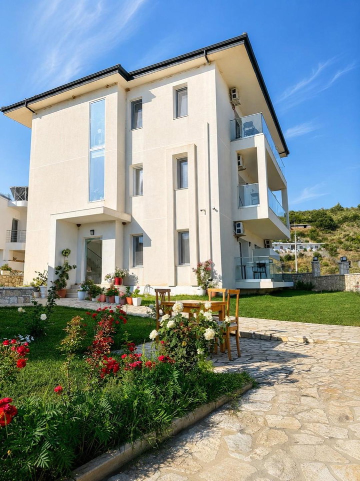 Sea & Lake View Villa - Ksamil