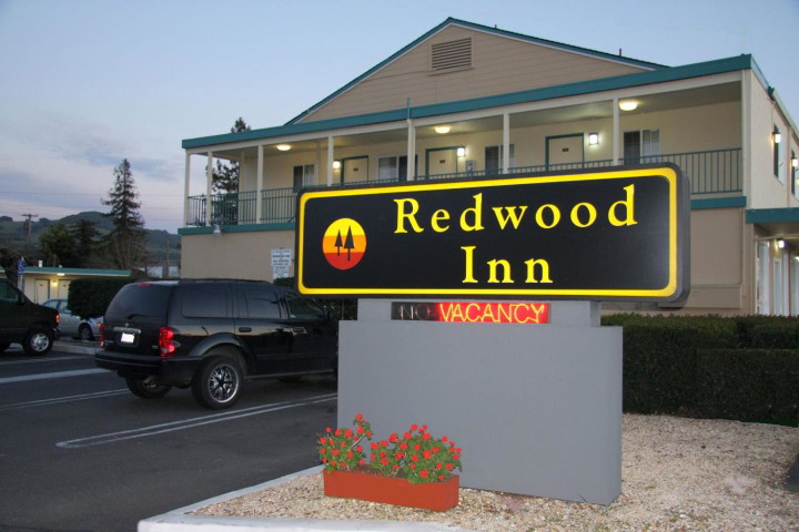Redwood Inn - Santa Rosa, CA