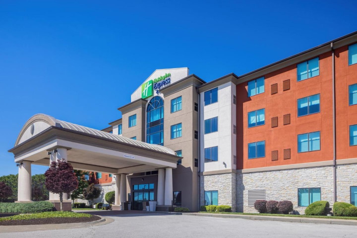 Holiday Inn Express & Suites Kansas City Airport By Ihg - Kansas City, MO