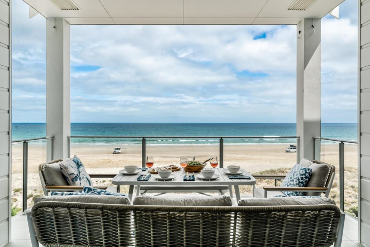 The Esplanade - Luxuriously Styled New 3 Bed Apt - McLaren Vale