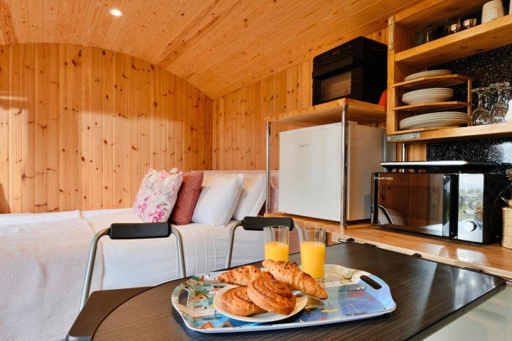 Finest Retreats - Demelza Shepherds Hut - Cornwall