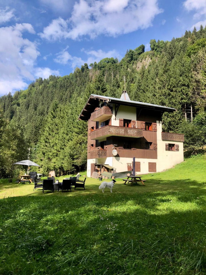 Chalet Rivière Du Bon Nant Location De 6 à 14 Personnes En Haute Savoie - Haute-Savoie
