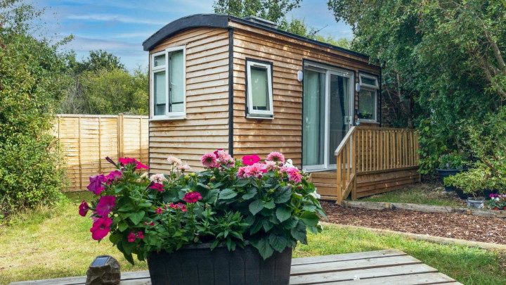 Shepherds Hut Bath - England