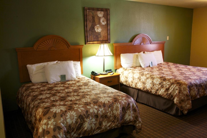 Coach Light Inn - Brenham, TX
