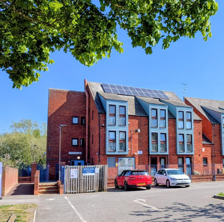 Modern Spacious Flat Near Aylesbury Station -Brand New - Aylesbury