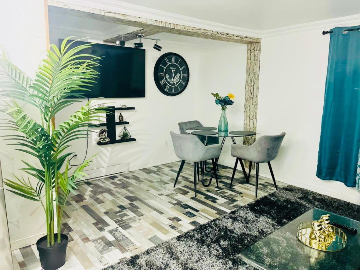 Linda Inn - Entire Unit- Sleep 3- Sherbrooke - Sherbrooke