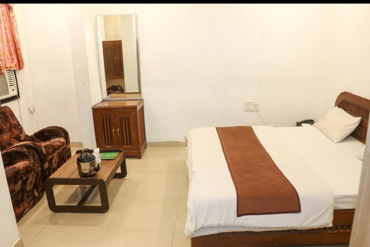 Hotel Meghdoot - Pachmarhi
