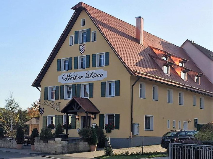 Hotel Gasthof Weißer Löwe - Altdorf
