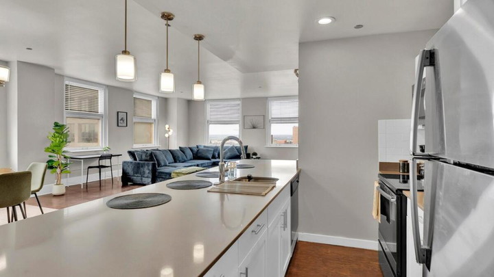 Heb04 Spacious & Stylish 2 Bedroom Condo Downtown Fort Worth, Free Parking, Walk To Convention Center - Fort Worth, TX