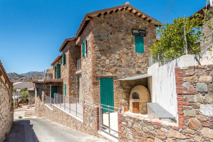 Farmakas Living - Cyprus