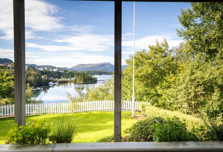 Apartment With Stunning Fjord View Near ÅLesund - Ålesund