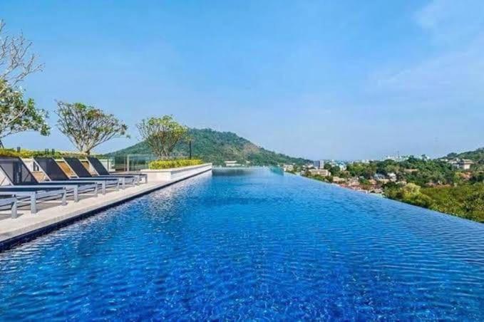 The Base Height Condo With Rooftop Infinity Pool - Phuket