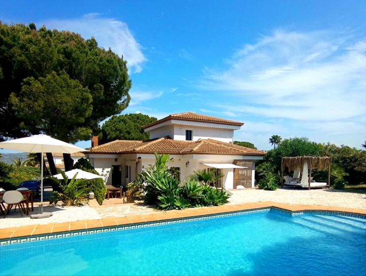 B&b Villa Pinos Málaga - Benalmádena