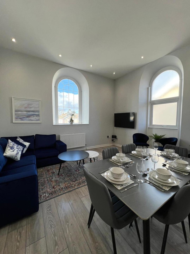 Welsh Getaway Apartment - Town Centre - South Wales