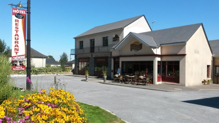 Hotel Restaurant La Creperie Du Chateau - Mayenne