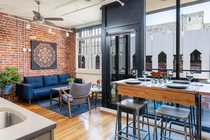 Bright Downtown Asheville Apt With Balcony, Walk Everywhere - Asheville, NC