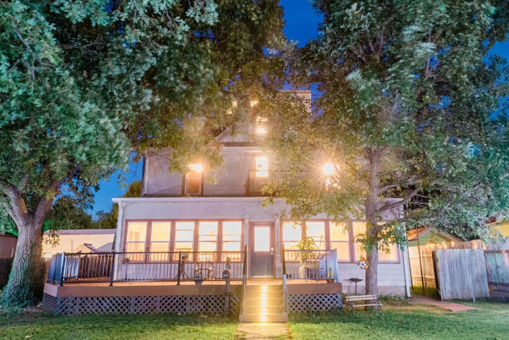The Wolf Manor - Kansas (State)
