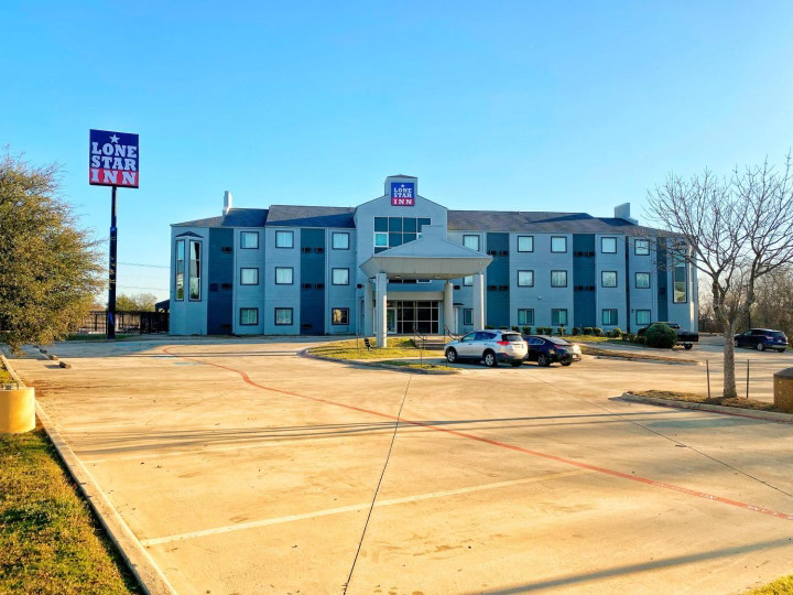 Lone Star Inn - Decatur, TX