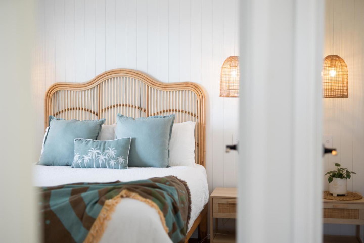Sanbis Cabin - Hidden Boutique Retreat, Sea Views - Adelaide