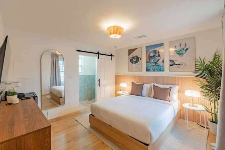 Parkway Boutique Suite 04 - Niagara Falls, NY
