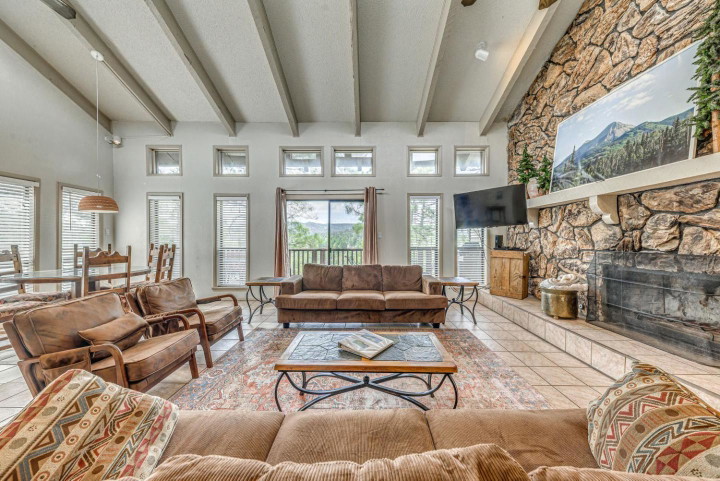 Ruidoso Home W/ Private Wet Bar & Pool Table - New Mexico