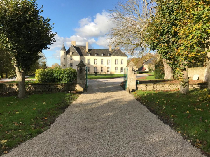Le Château D'asnières En Bessin - Calvados
