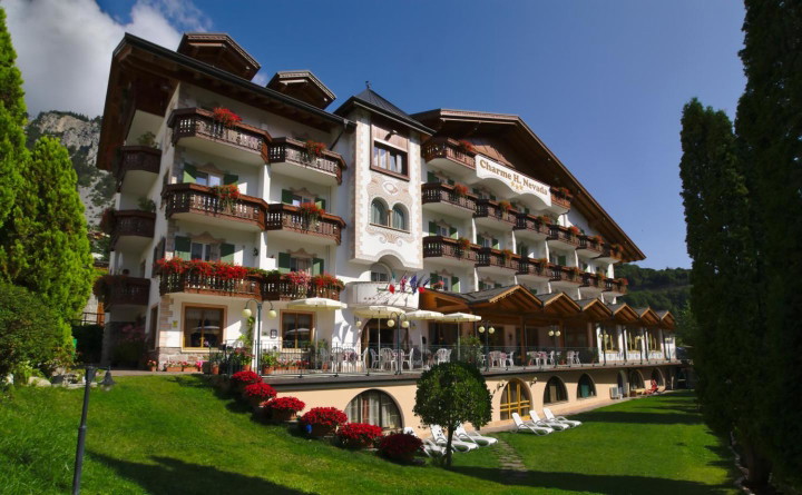 Charme Hotel Nevada - Molveno