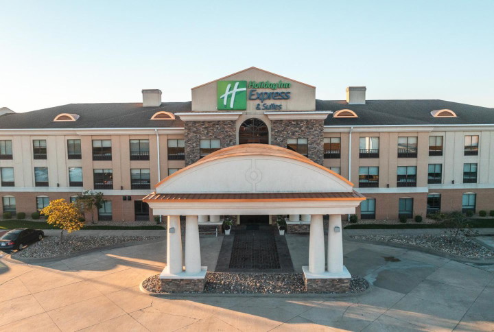 Holiday Inn Express Hotel And Suites Saint Robert By Ihg - Fort Leonard Wood, MO