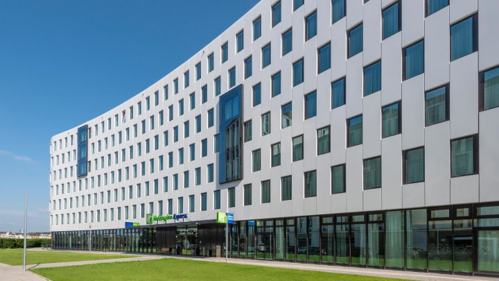 Holiday Inn Express Düsseldorf - Hauptbahnhof By Ihg - Meerbusch
