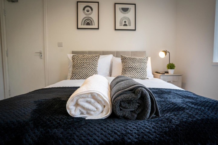 Beckbury House Close To The City, 7 Mins From Qe And Royal Othopedic Hospital, Bham University - Birmingham