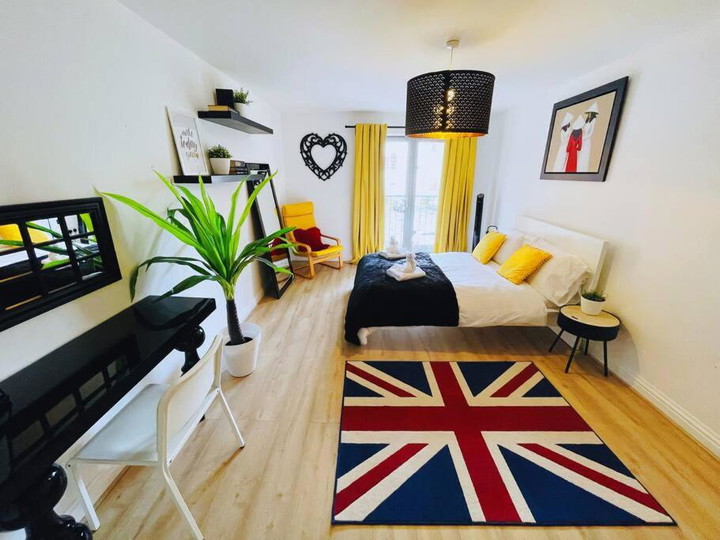 Bristol City Stays - 1 Bed - Pembroke Court - Bristol