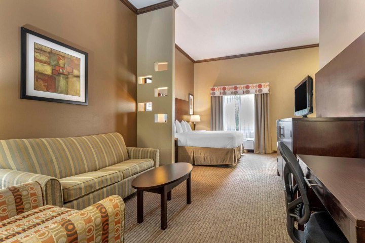 Best Western Plus Texoma Hotel & Suites - Lake Texoma