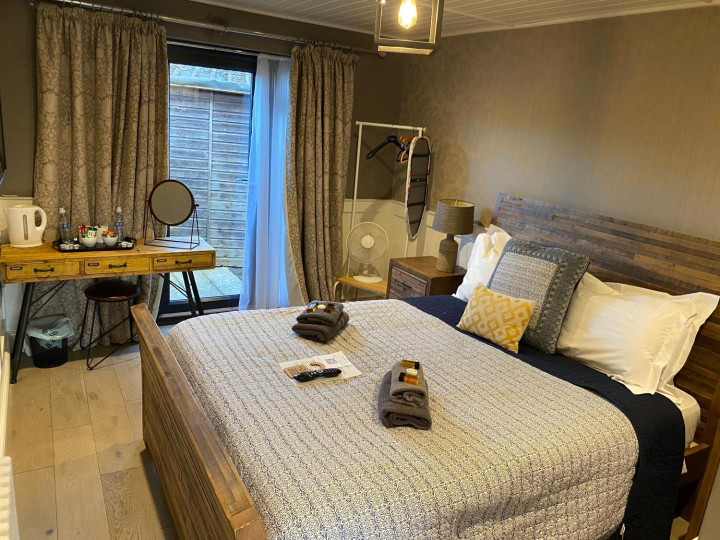 The Tower Arms Hotel - Beaconsfield